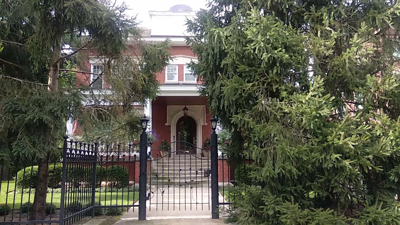 Barack Obama House, Chicago 2 - YouTube