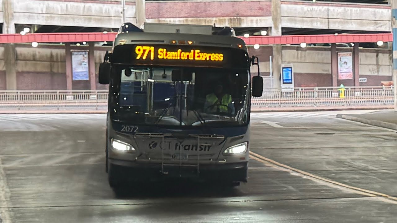 CT Transit Express Bus 2020 New Flyer XD40 #2072 on the 971 (White ...
