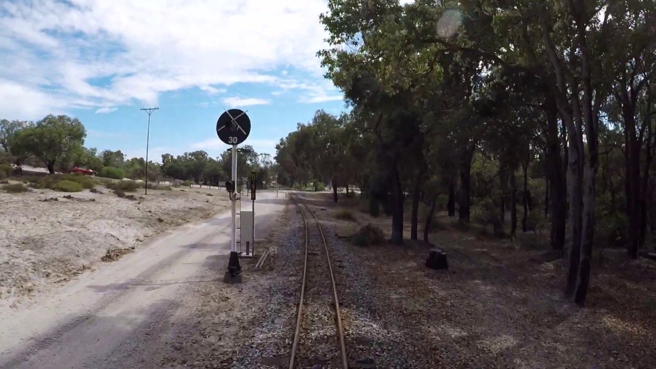 Level crossing near miss - Bennett Brook Railway - please exercise ...