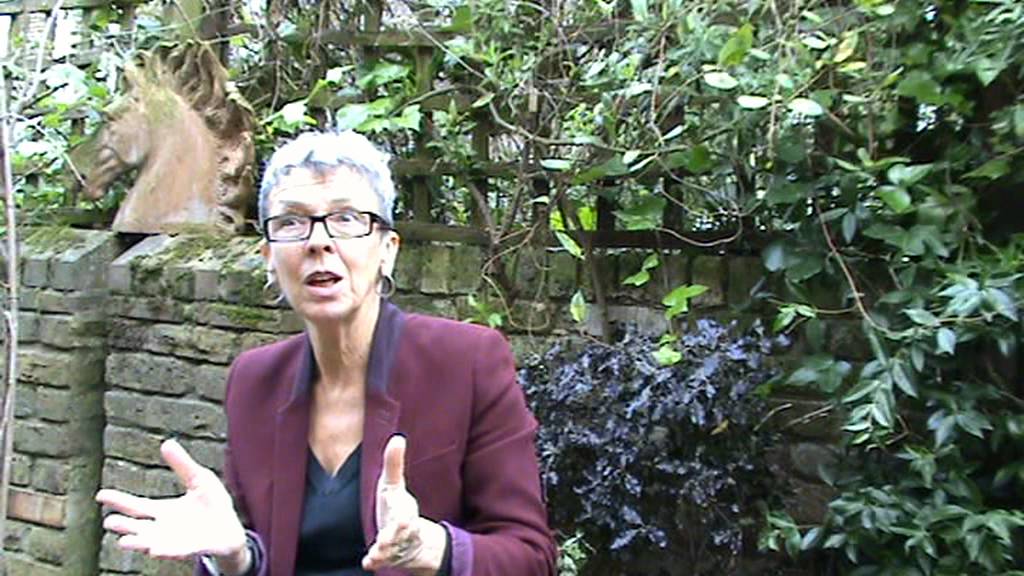 Beatrix Campbell on Conservative women - YouTube