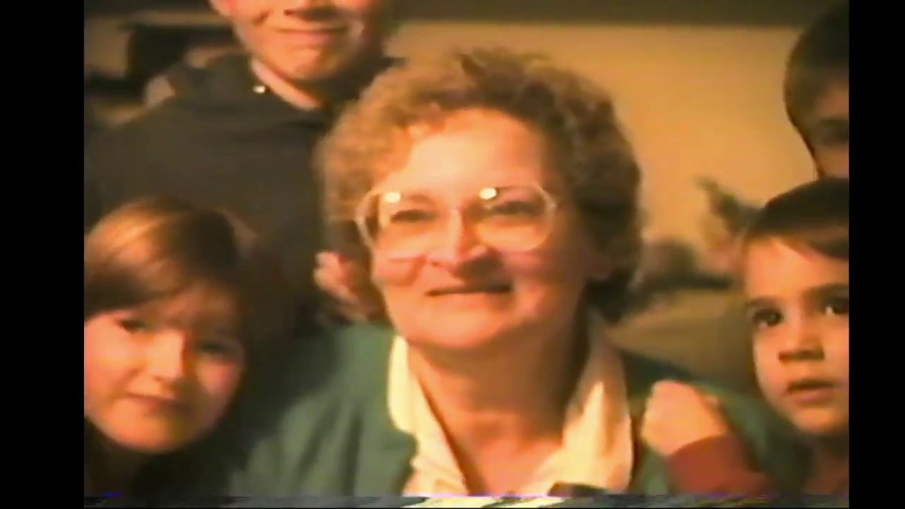 Joan Goodwin's 60th Birthday Party (Thanksgiving 1997) - YouTube