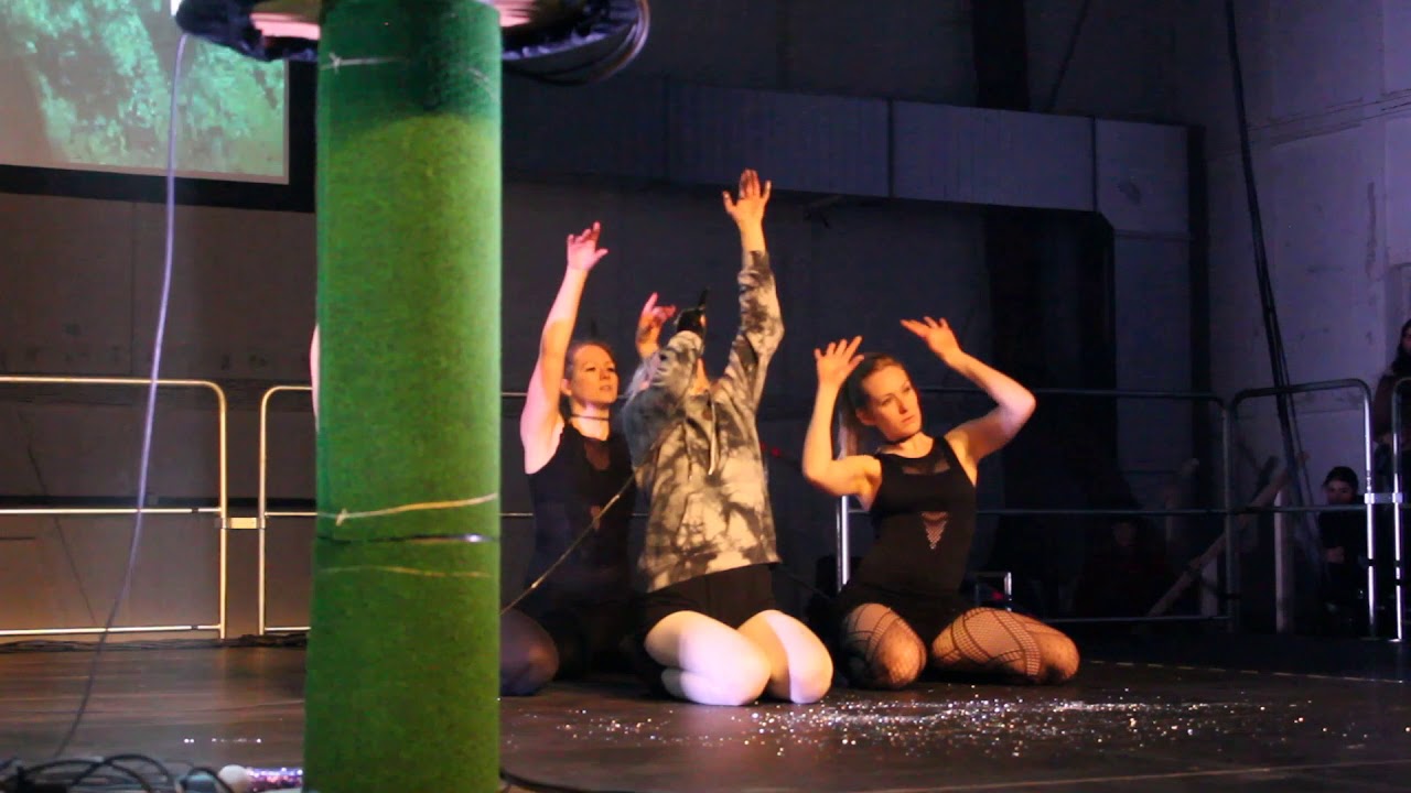 Faunea - Friends Of Stone (Live) - Den Grå Hal - YouTube