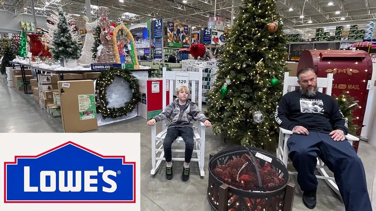 2021 Lowe's Christmas Store Family Walkthrough! - YouTube