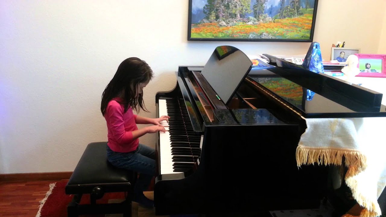 Anna Plotkina spielt Ljubarski Tschechisches Lied - YouTube