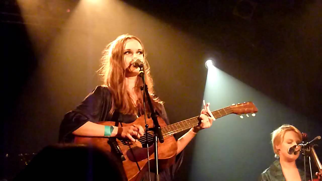 Nina Kinert - Love Affair - 5/9 - live@Point Ephémère(Paris), 25 sept ...