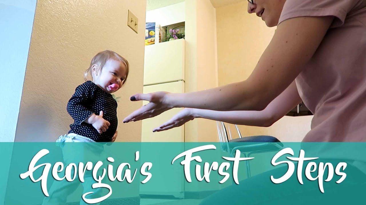 GEORGIA'S FIRST STEPS | VLOG - YouTube