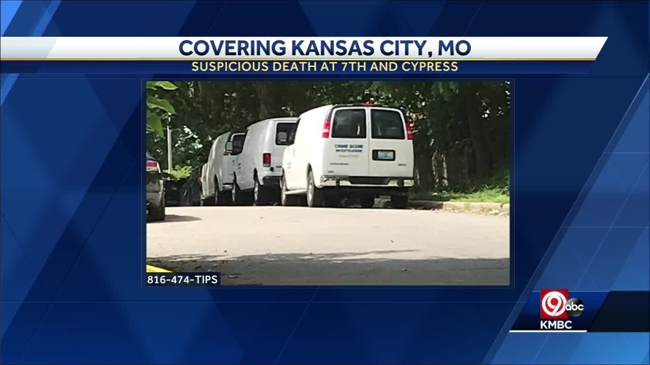 Kansas City Police investigating suspicious death in car - YouTube