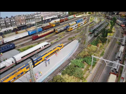 Modelspoorbaan vol in bedrijf (4) (Rijdag) - YouTube