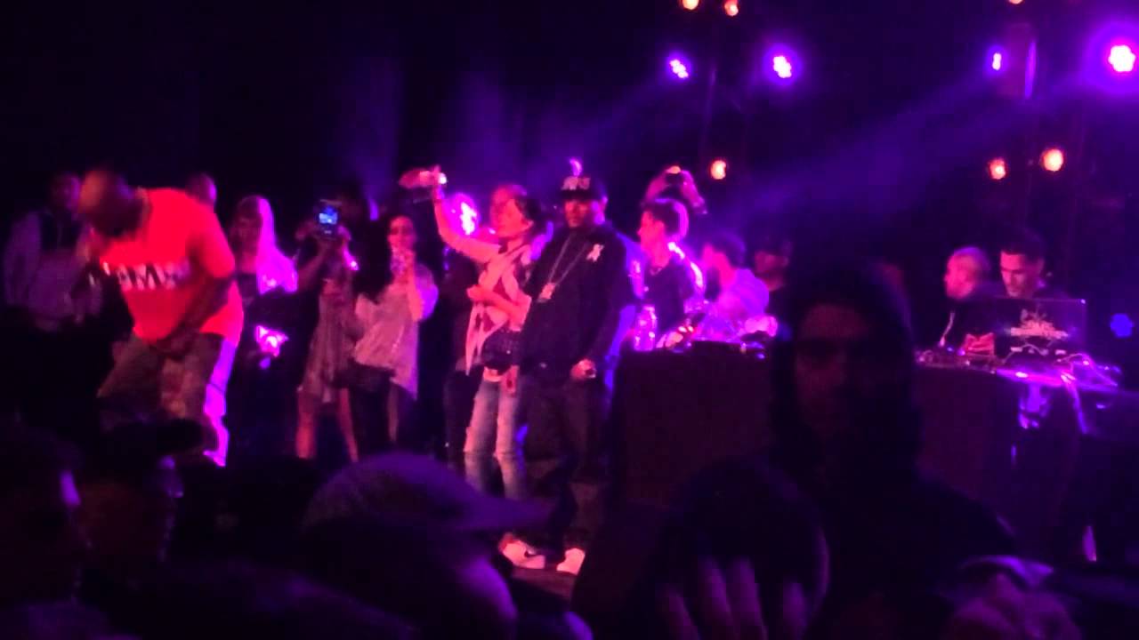 DMX gets mad over his bottle of liquor - YouTube