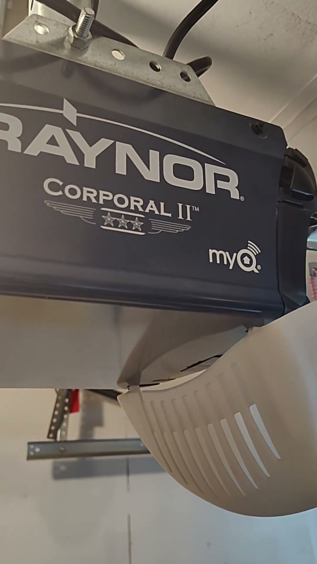 Raynor Lift master garage door opener #liftmaster # gara door opener ...