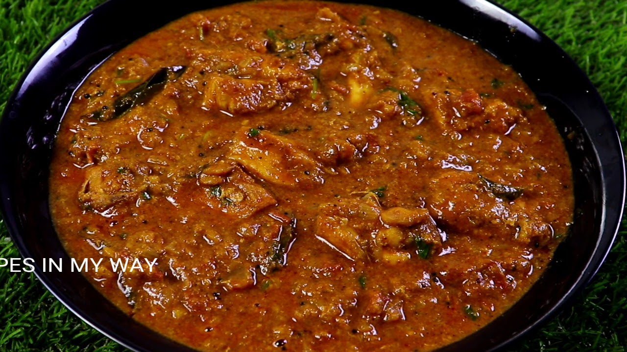 CHICKEN KULAMBU - VARUTHARACHA CHICKEN KULAMBU - KERALA STYLE CHICKEN ...