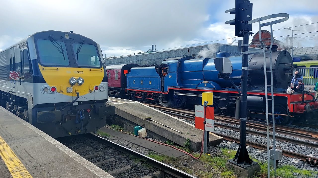 RPSI No.85 Merlin Coupling To It's Carriages | Platform 4, Connolly ...