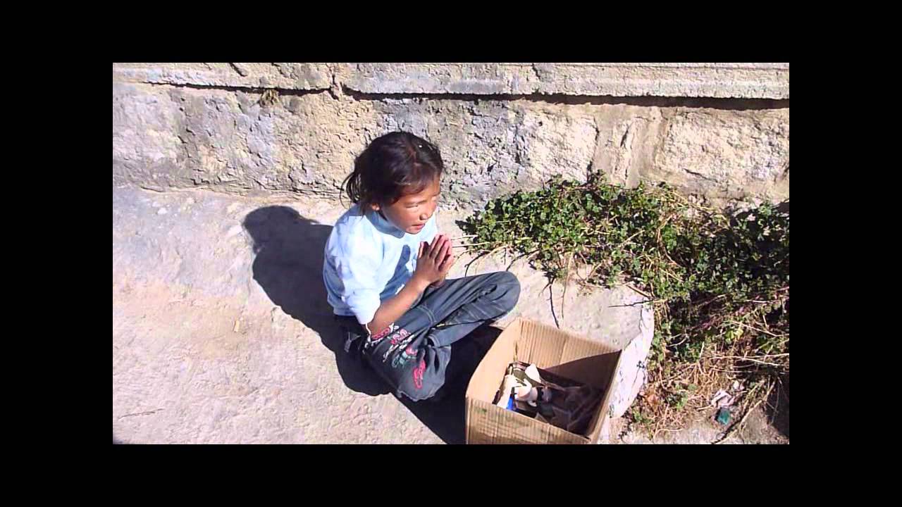Greedy Statue - YouTube