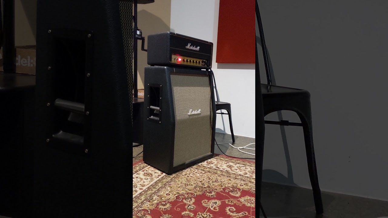 Marshall SV20H at full volume - YouTube