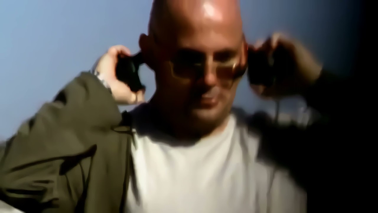 Dr. Motte and WestBam - Love Parade 2000 [HD-REMASTERED] - YouTube