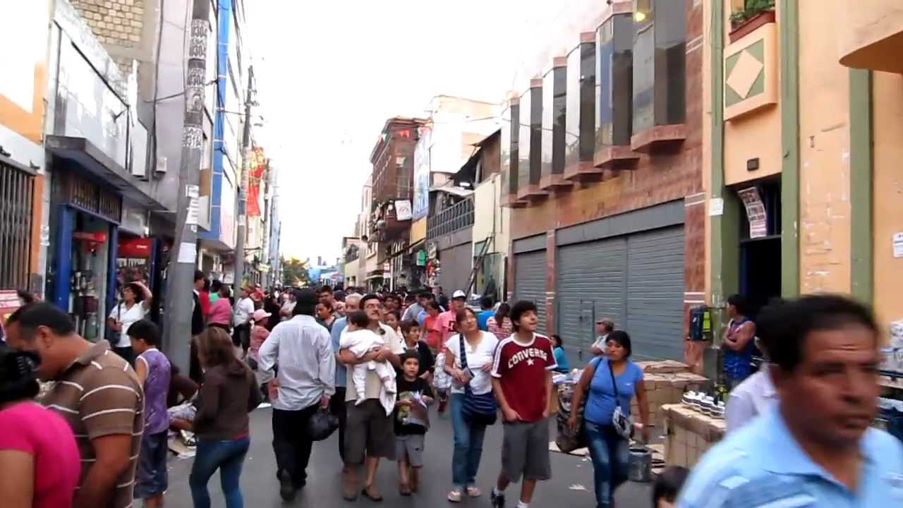 PERU: Lima Street Market - YouTube