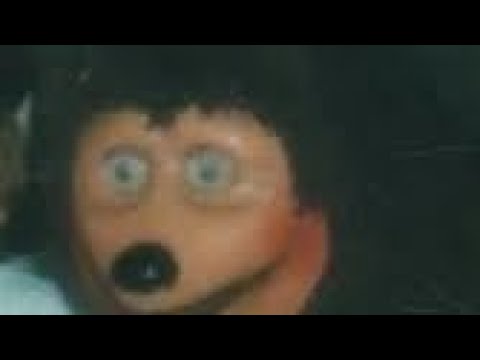 Rockafire explosion singing a song i dont know but really like - YouTube