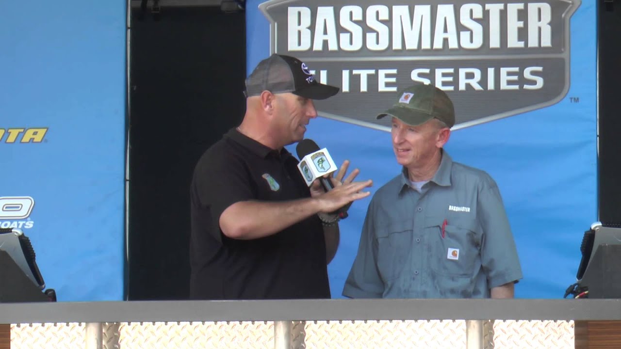 Bassmaster's Dave Mercer finally learns how to say Chickamauga - YouTube