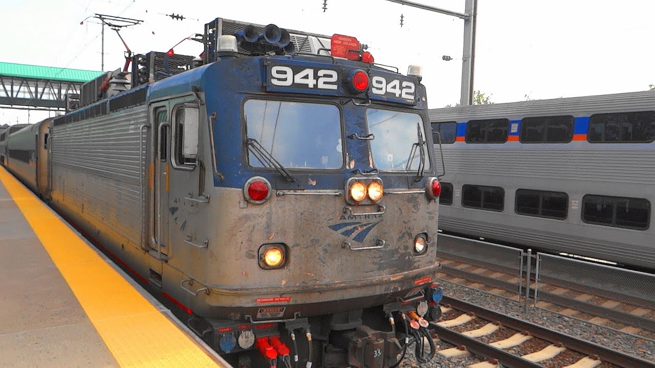 MARC & Amtrak Trains With AEM-7's - YouTube