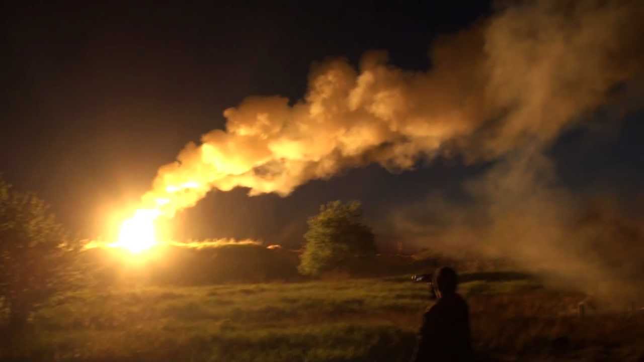 Giant military flare - Let there be light! [Full HD] - YouTube