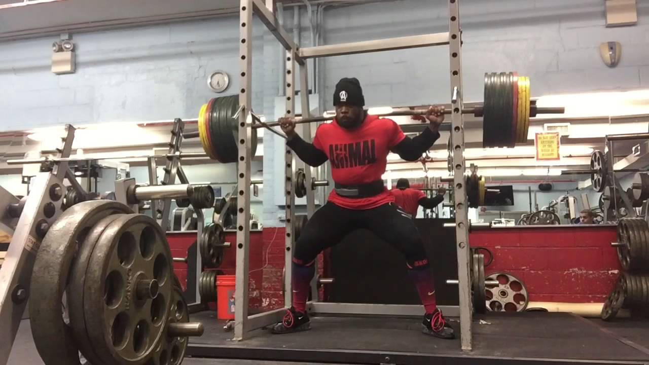 Kevin OAK 606 Lb SSB Squat & 1,025 Lb Anderson Squat - YouTube