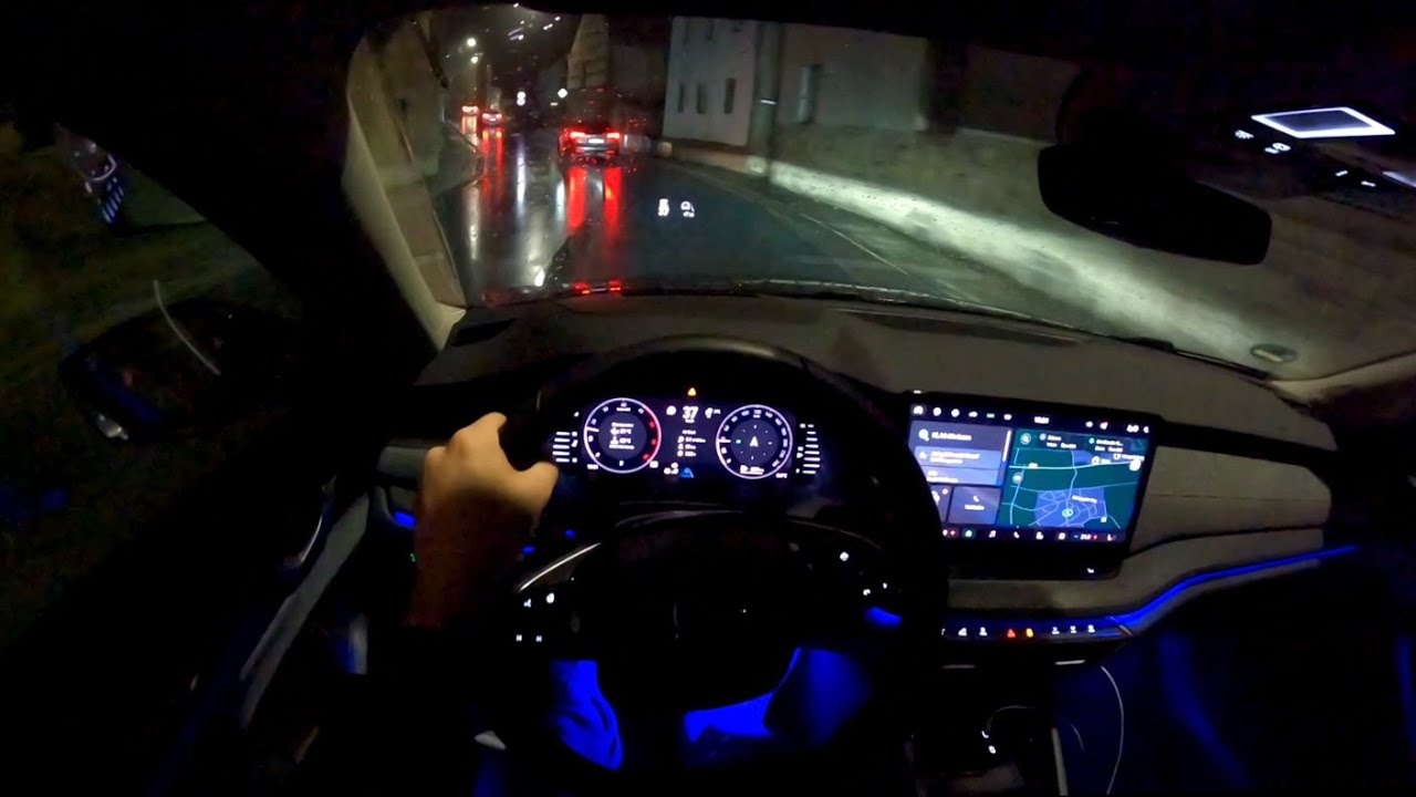 Rainy POV Night Drive 🌧️ 2025 Skoda Octavia Combi 2.0TDI 150PS Matrix ...