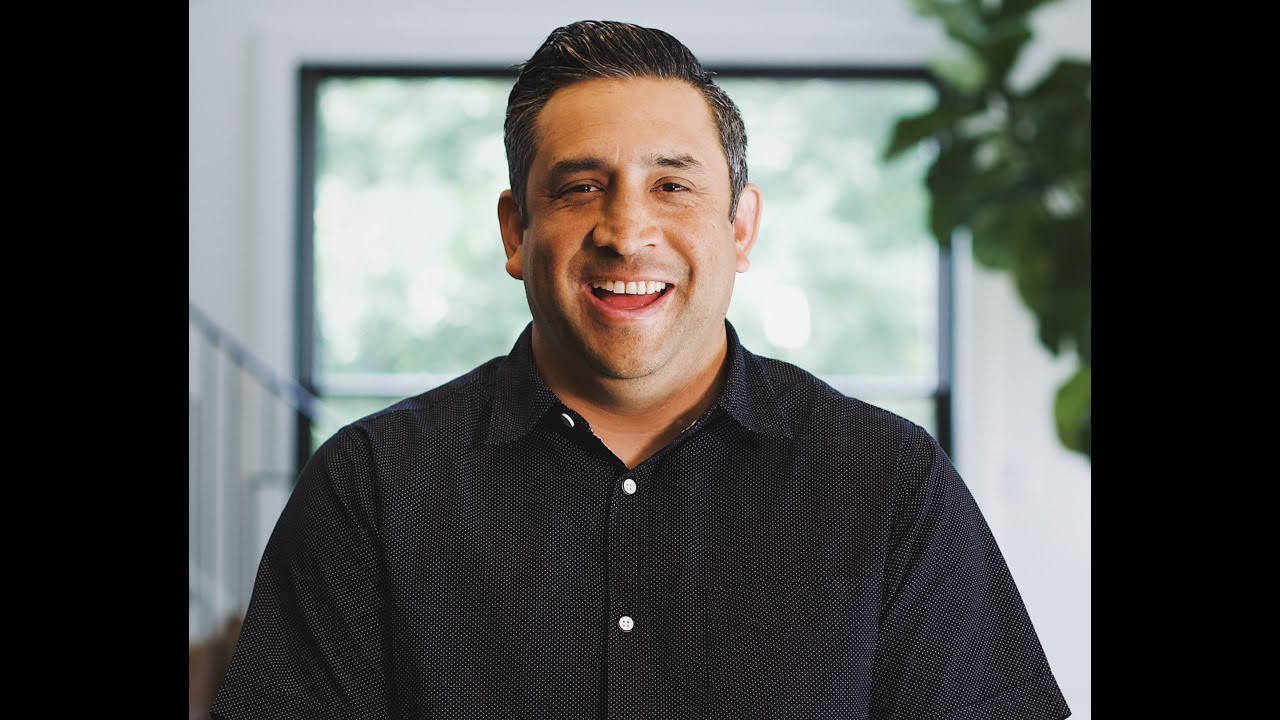 Greg Meakin Introduces Pastor Rios - YouTube