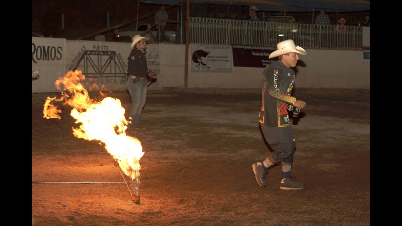 SUPER BULL RIDING. RING TV - YouTube
