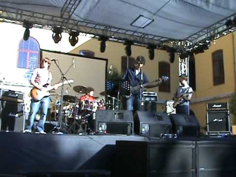 Nezmi - No One Knows