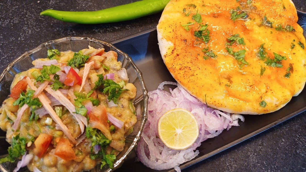 Chhole Matra Kulche recipe | Delhi Famous Street Food | Market style ...