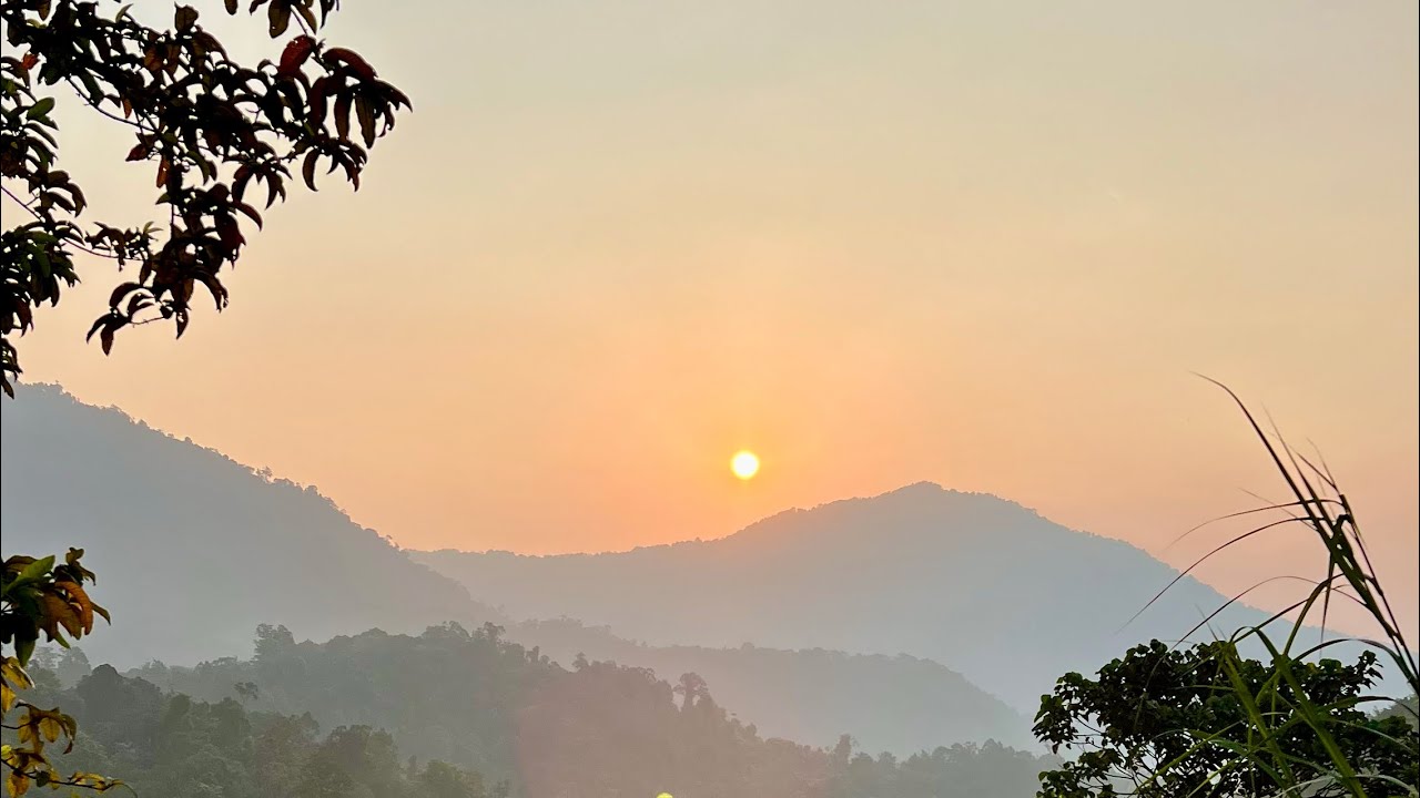 Sunrise over the hills at Paithalmala | Stunning Mountain View in ...