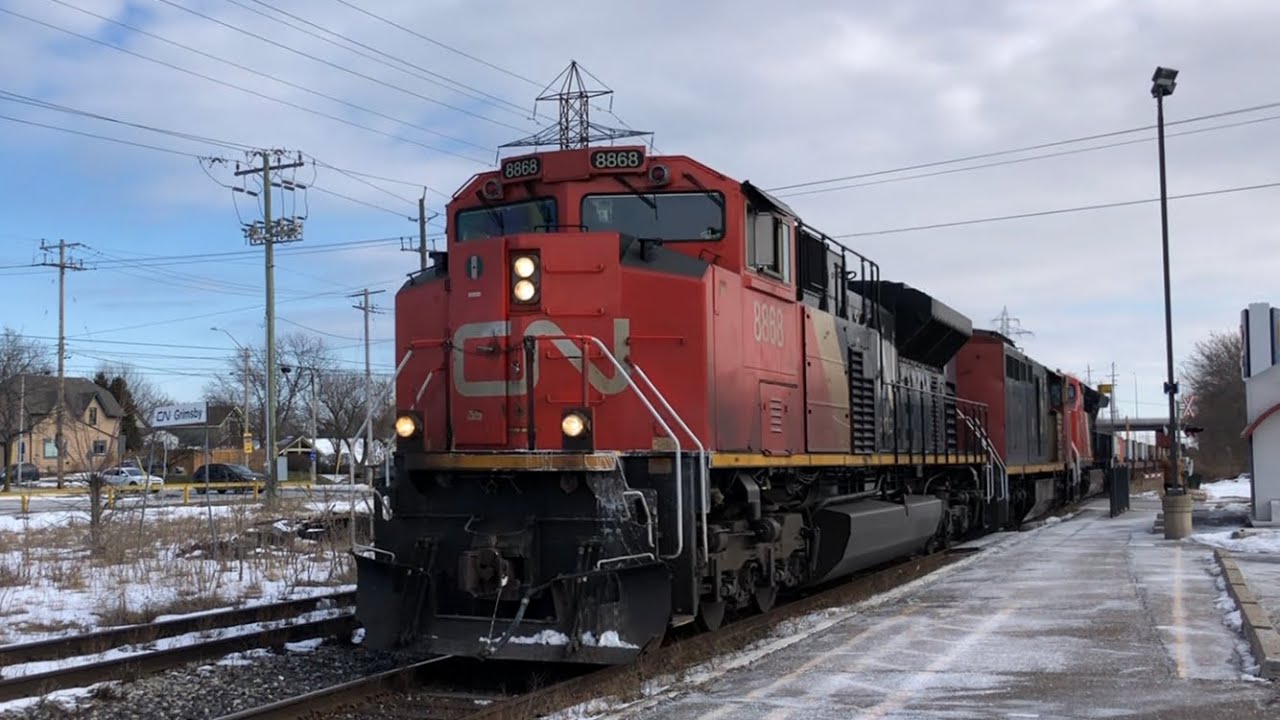 CN Train 422 at Grimsby Via Rail Station February 8 2021 - YouTube