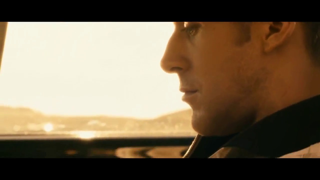 Drive (Ryan Gosling) : montage from the movie, with my music - YouTube