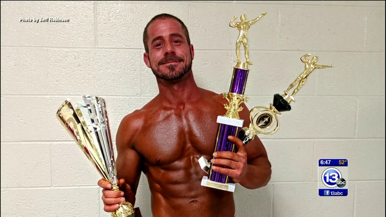 Bodybuilders prep for Glass Scepter - YouTube
