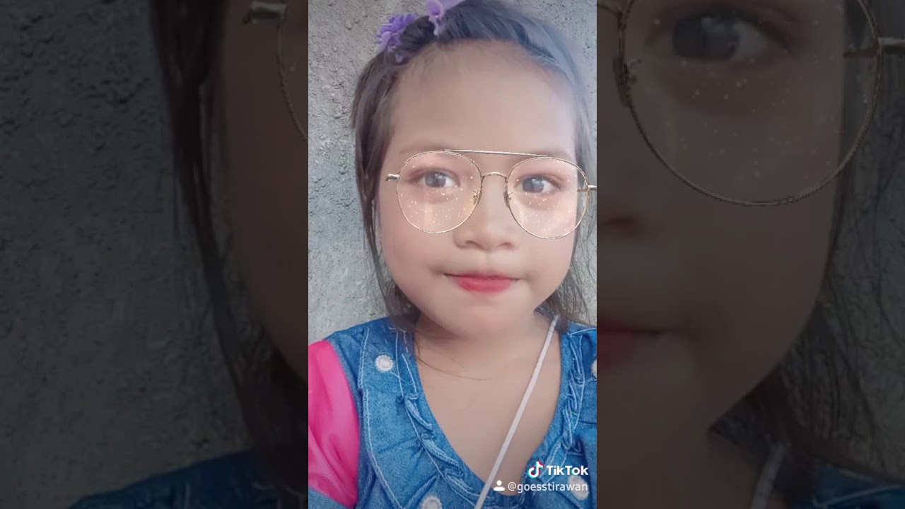 Pertama pake tik tok. - YouTube