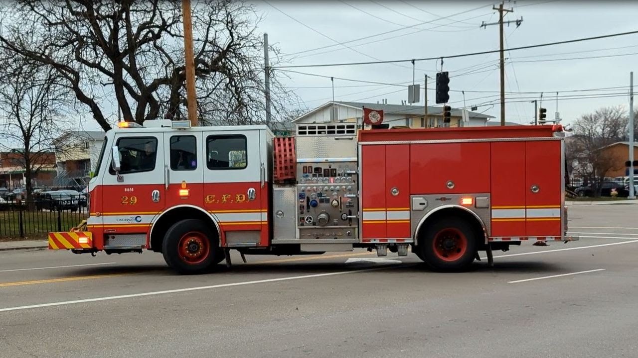 Cincinnati Engine 29 and Medic 29 Responding - YouTube