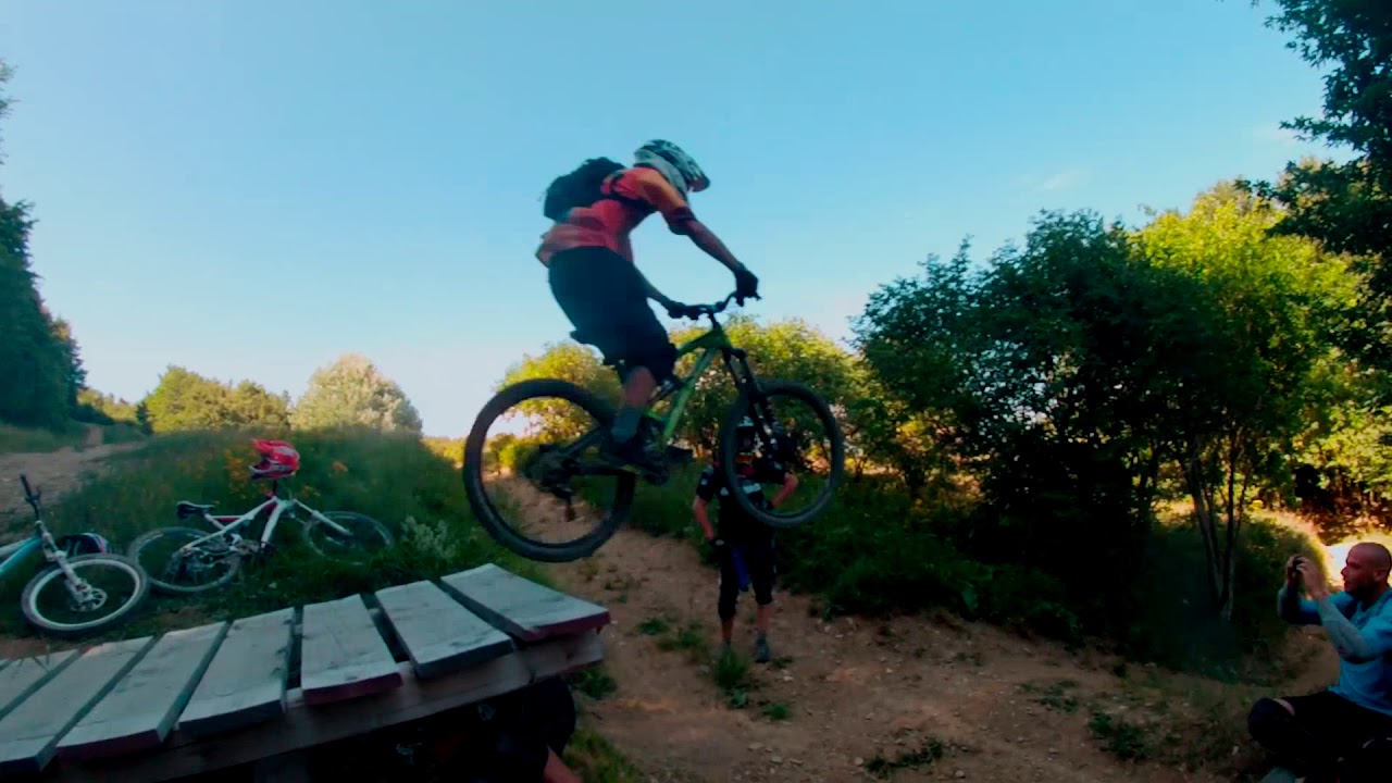 GoPro : Mtb enduro is awesome 2017 - best moments of the year - YouTube