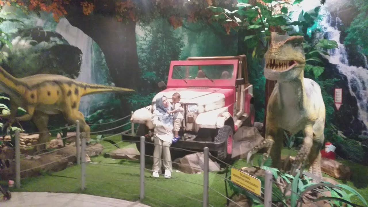Dino Lab QBig BSD City Tangerang - YouTube