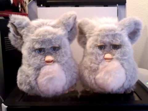 TWIN FURBYS SINGING FURBISH - YouTube