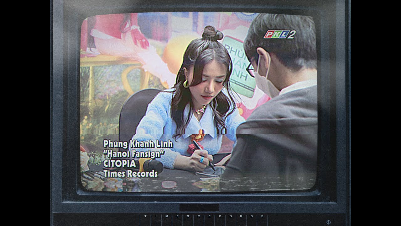 Phùng Khánh Linh - 'CITOPIA' (The 2nd Album) Fansign in Hanoi - YouTube