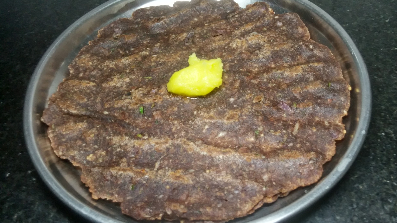 Ragi Thalipattu | Ragi Rotti | Simple and easy Ragi Thalipattu ...