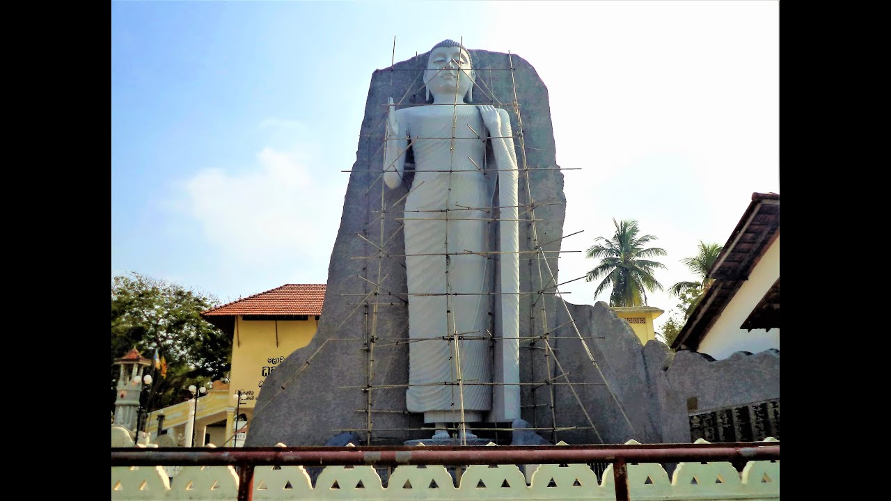 BUDDHIST TEMPLE UTHPALAWANNA SRI VISHNU DEVALAYA. - YouTube