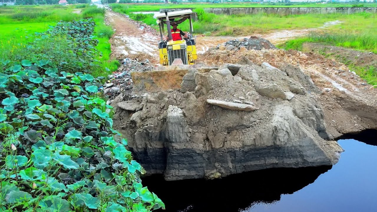 Incredible New Action Turning Swamp Land into Usable Roads ...