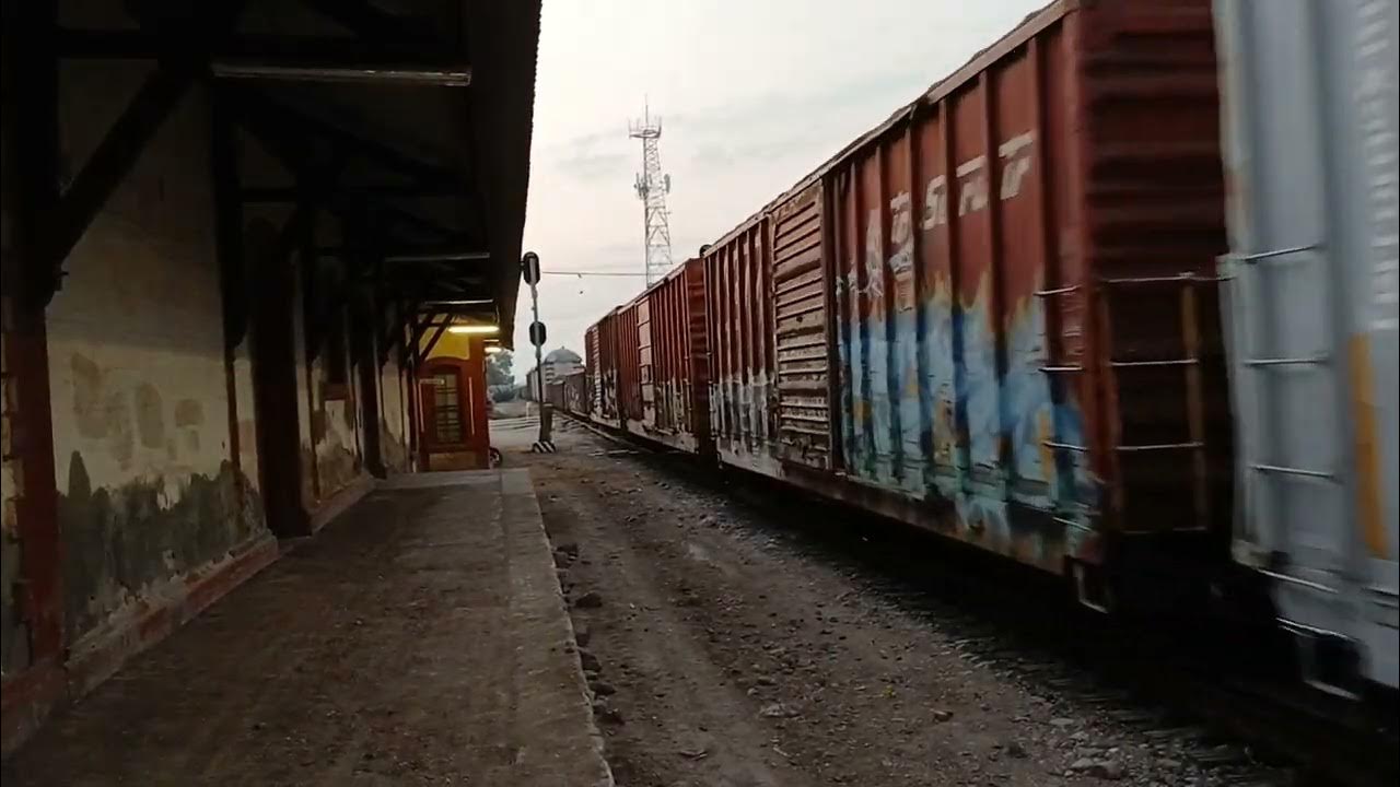 Tirmar tren FXE 4850, 4082 norte estación turno luces saludando - YouTube