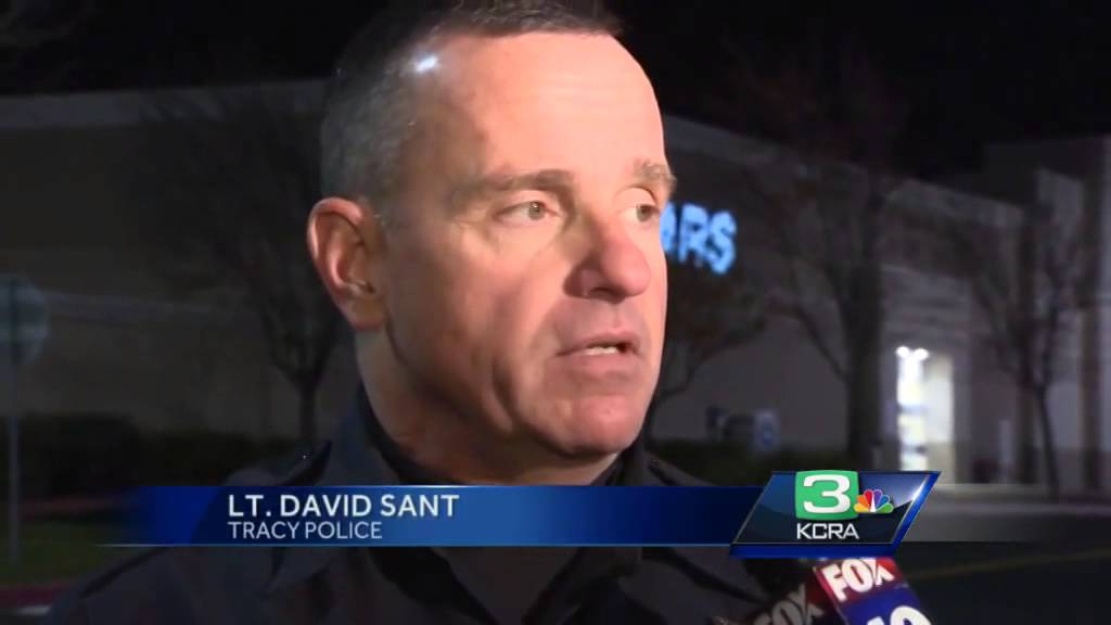 Gunfire hits West Valley Mall in Tracy; Shooter takes off - YouTube
