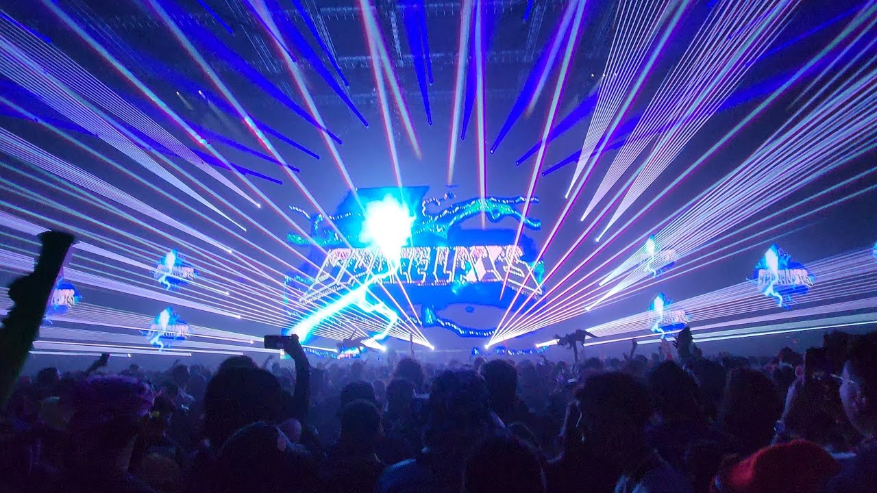 SPACE LACES Live Set @ THUNDERDOME 2025 - YouTube