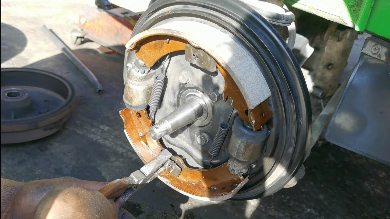 how to new brake show fitting , suzuki ravi and suzuki bolan - YouTube