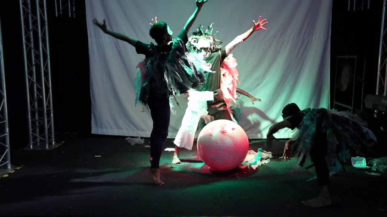 "Angkor Roo" (Full Performance) - the Recycling Rooster - Bambu Stage ...