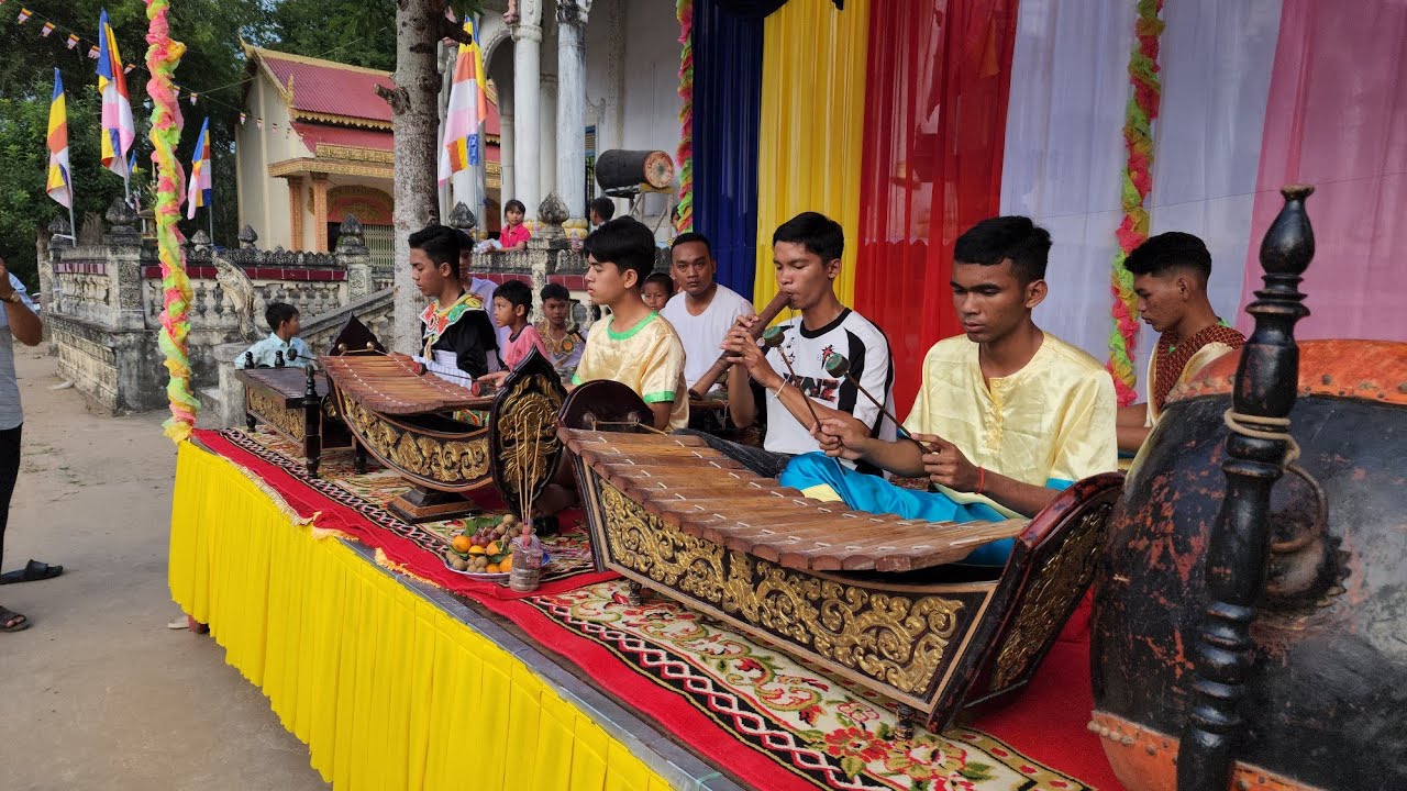Pleng Pin Peat Khmer Kampuchea Krom Wat Tà Ốt. Video 4K - YouTube