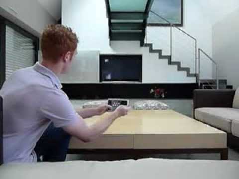 TV cachée par un tableau - YouTube